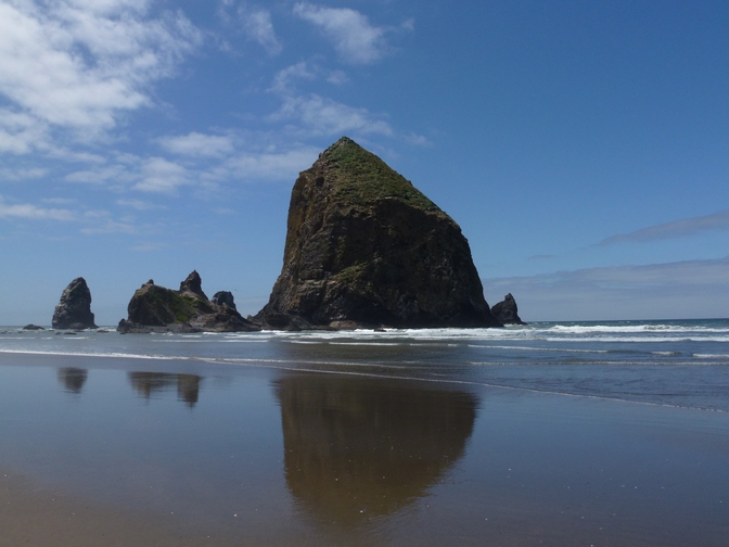 Visit Haystack Rock - Trip Ideas - Unique Inns