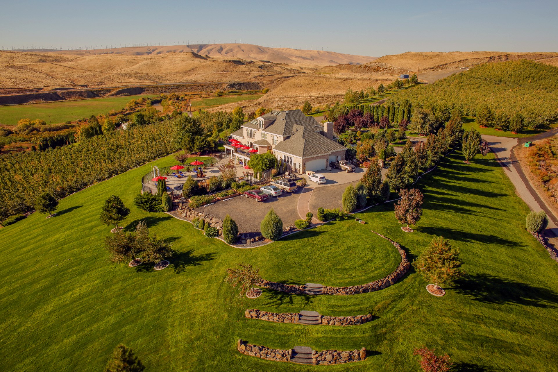 Cameo Heights Mansion - Touchet, Washington Bed and Breakfast - Unique Inns