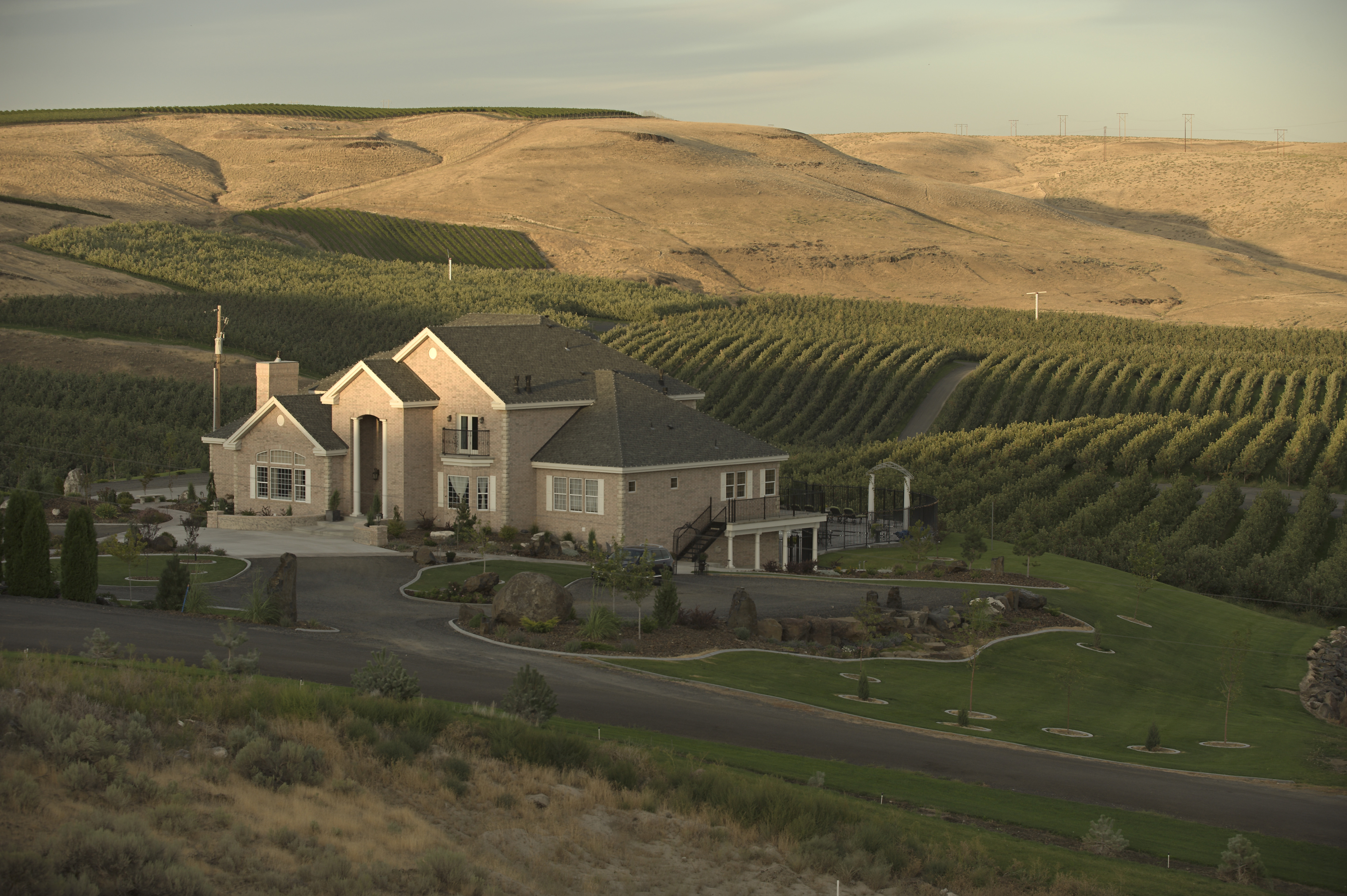 Cameo Heights Mansion - Touchet, Washington Bed and Breakfast - Unique Inns